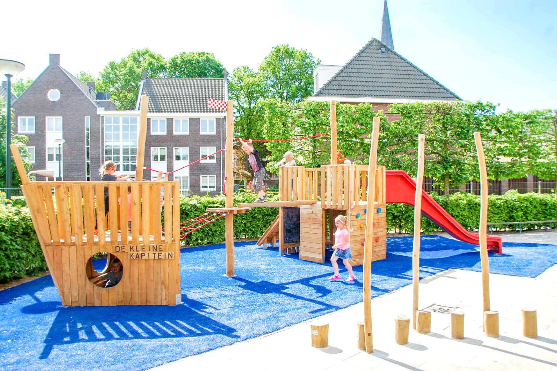 Speeltuin voor scholen, school speeltuin, speeltoestellen scholen - Sicuro